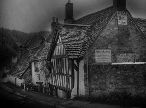 7 Most Haunted Places in Gloucestershire | Haunted Rooms®