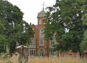 11 Most Haunted Asylums and Hospitals in the UK | Haunted Rooms®