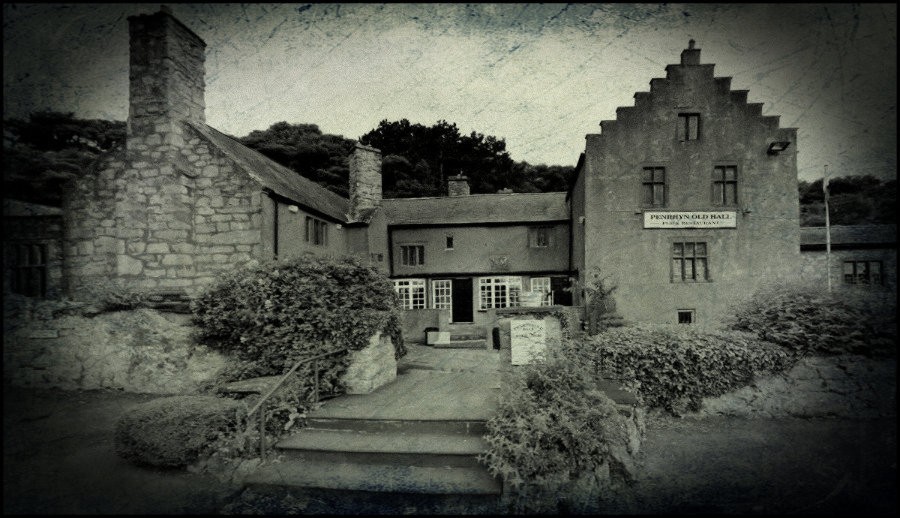 The 8 Most Haunted Hotels in the UK | Haunted Rooms®