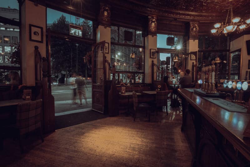 The 9 Most Haunted Pubs in London | Haunted Rooms®
